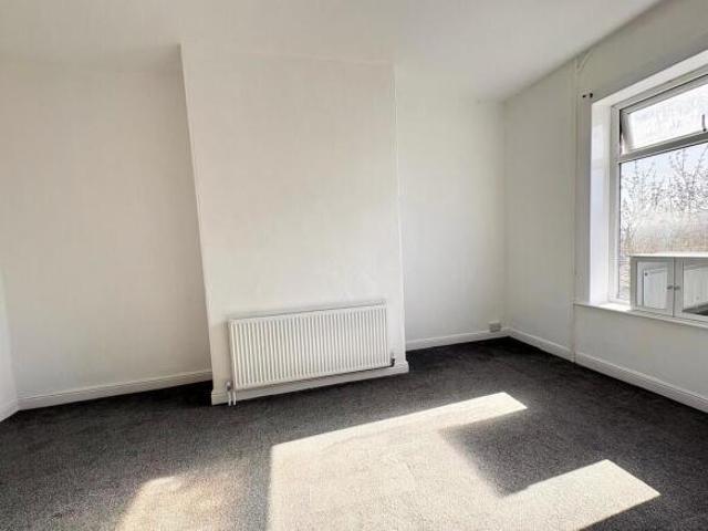2 bedroom end of terrace house for rent in Prospect Terrace, Allerton, BD15