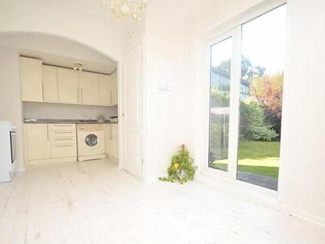 2 Bedroom End Of Terrace House For Rent In Romford, Essex