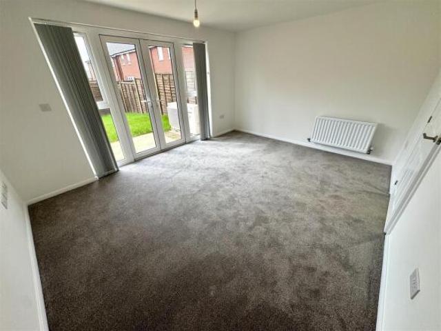2 bedroom end of terrace house for rent in Radburn Drive, The Meadows, CV7