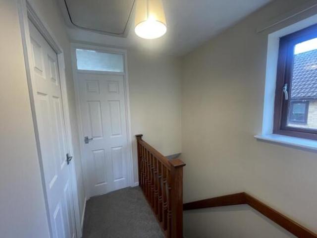 2 bedroom end of terrace house for rent in Woodpecker Way, Northampton, NN4
