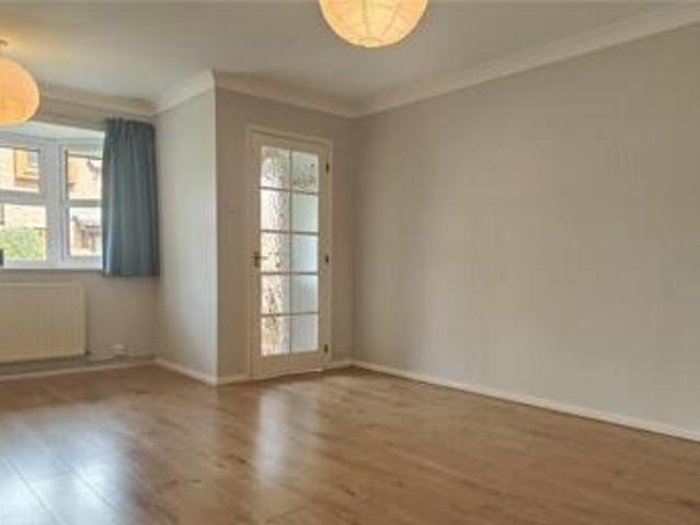 2 Bedroom End Of Terrace House For Rent In Worcester Park