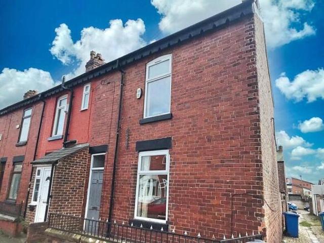 2 bedroom end of terrace house for rent in Watts Street, Levenshulme, Manchester, M19