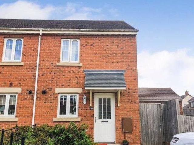 2 bedroom end of terrace house for rent in Wren Close Corby Northants NN18