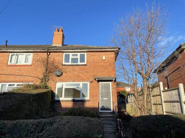 2 bedroom end of terrace house for rent in Wykebeck Road, Leeds, LS9