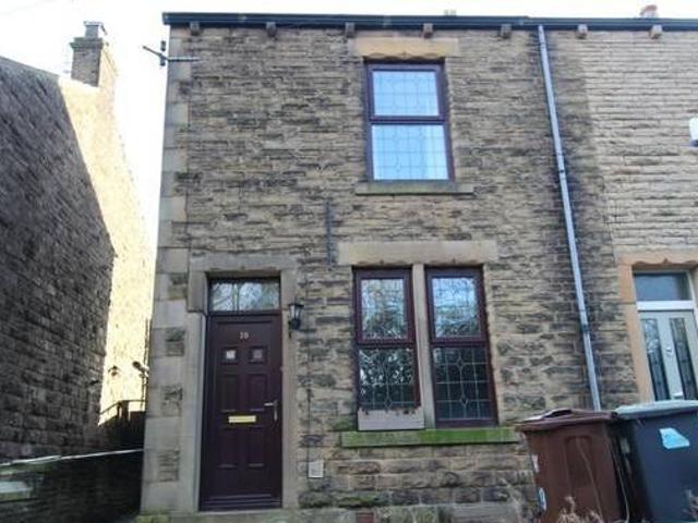 2 bedroom end of terrace house for rent in Tredcroft Street Glossop Derbyshire SK13