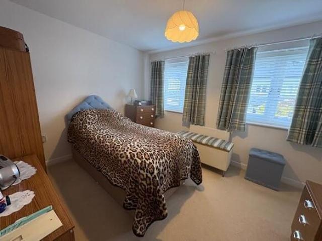 2 bedroom end of terrace house for rent in Trinity Drive, Folkestone, CT19