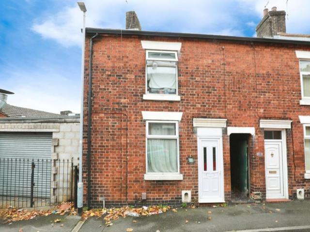 2 bedroom end of terrace house for sale