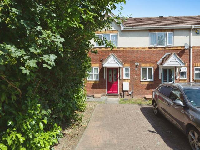 2 bedroom end of terrace house for sale