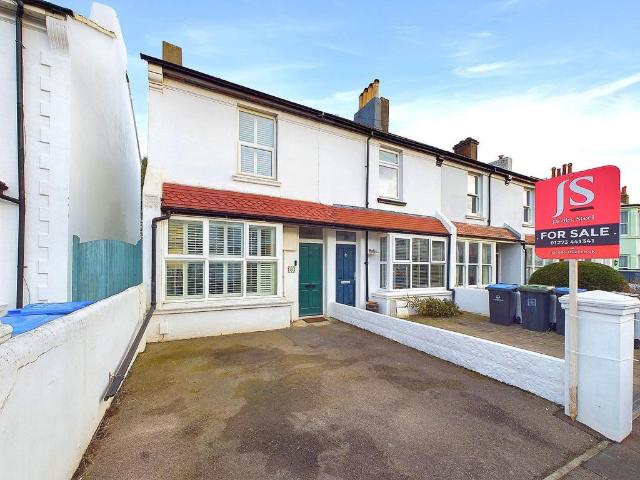2 bedroom end of terrace house for sale
