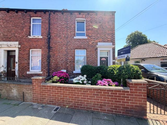 2 bedroom end of terrace house for sale