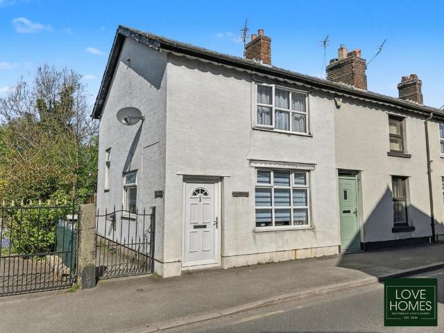 2 bedroom end of terrace house for sale