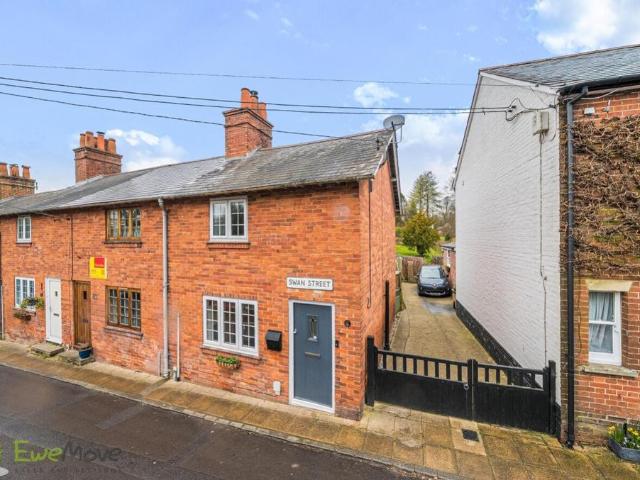 2 bedroom end of terrace house for sale