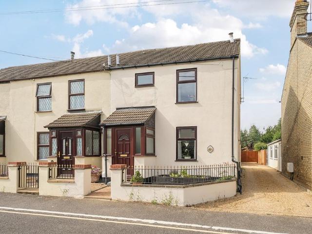 2 bedroom end of terrace house for sale
