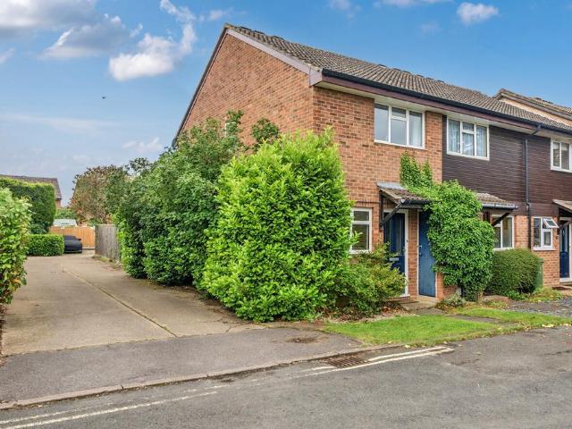 2 bedroom end of terrace house for sale