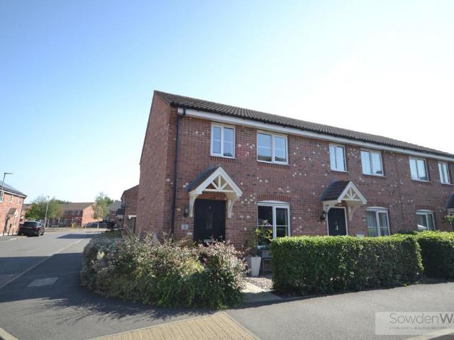 2 bedroom end of terrace house for sale