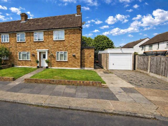 2 bedroom end of terrace house for sale
