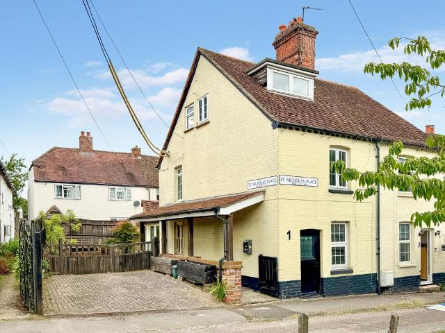 2 bedroom end of terrace house for sale