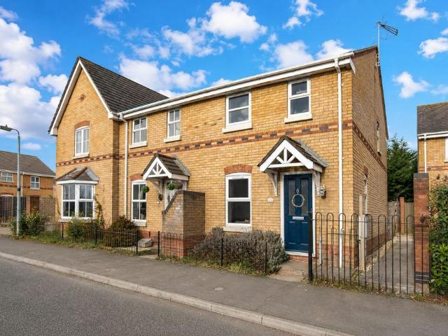 2 bedroom end of terrace house for sale