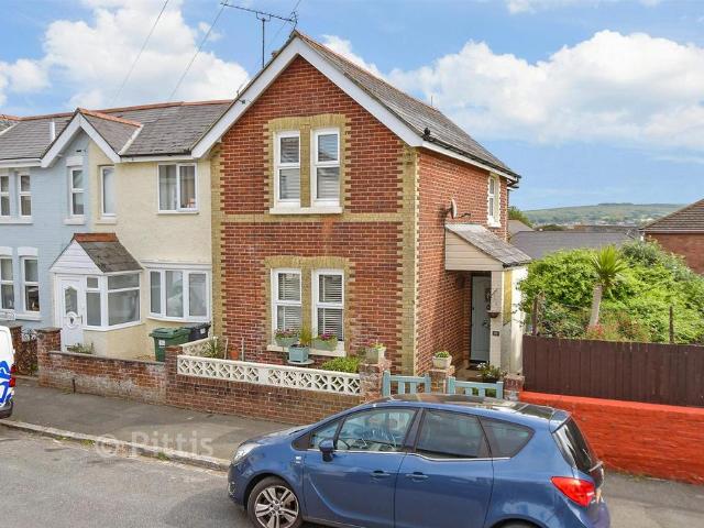 2 bedroom end of terrace house for sale
