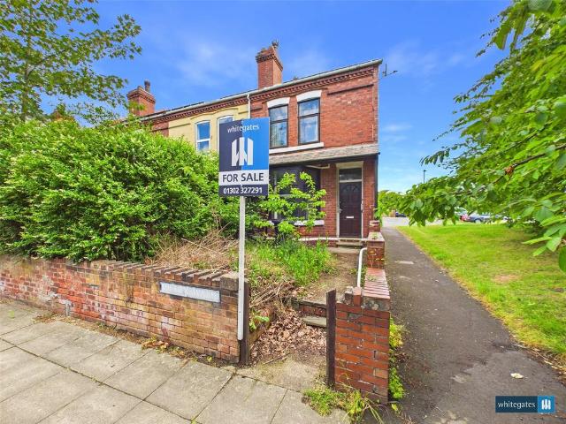 2 bedroom end of terrace house for sale