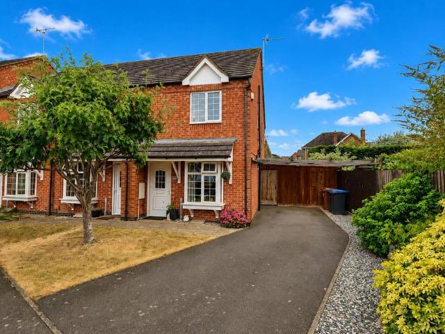 2 bedroom end of terrace house for sale
