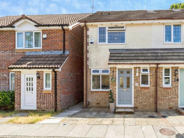 2 bedroom end of terrace house for sale