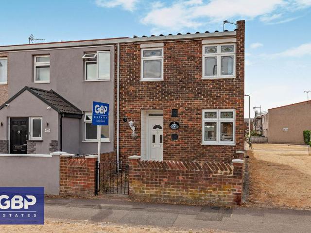 2 bedroom end of terrace house for sale