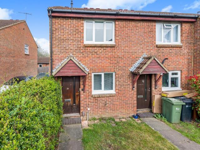 2 bedroom end of terrace house for sale
