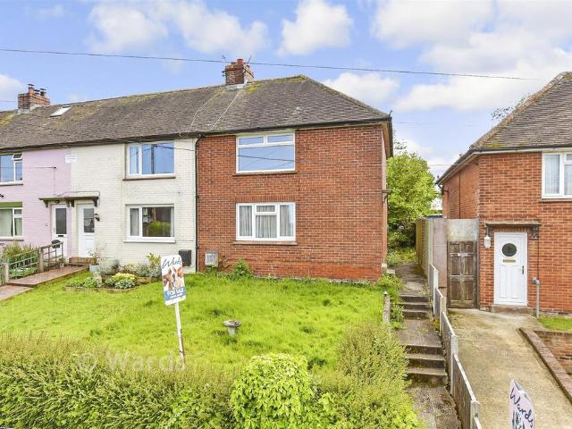 2 bedroom end of terrace house for sale