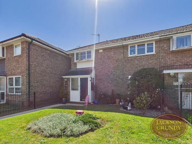 2 bedroom end of terrace house for sale