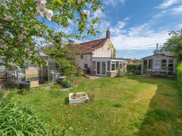 2 bedroom end of terrace house for sale