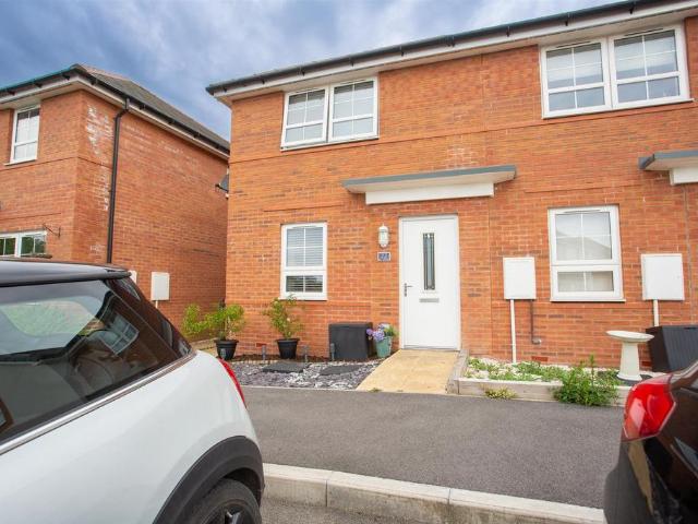 2 bedroom end of terrace house for sale