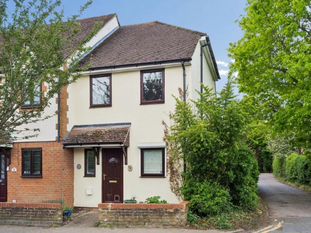 2 bedroom end of terrace house for sale