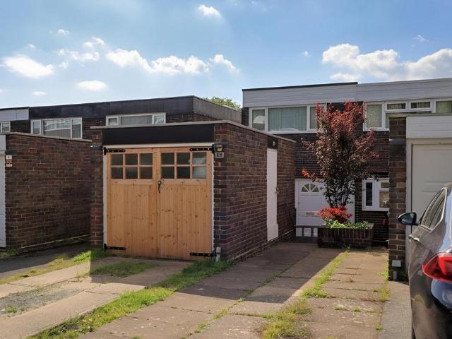 2 bedroom end of terrace house for sale