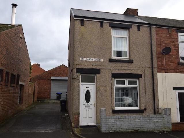 2 bedroom end of terrace house for sale
