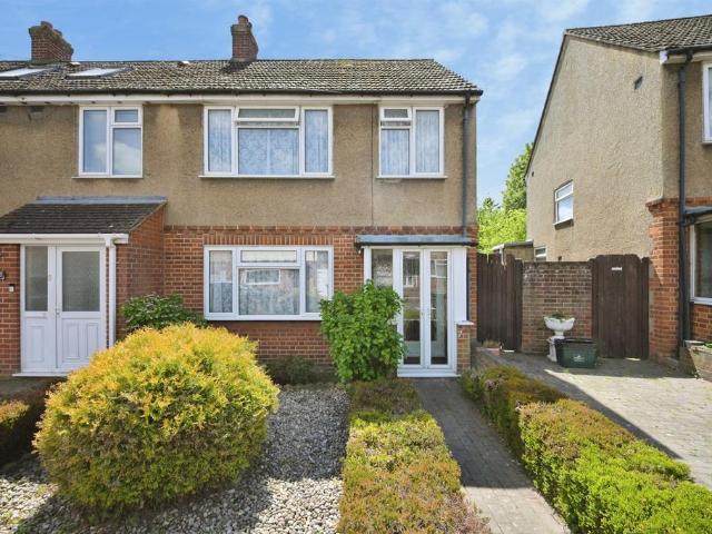 2 bedroom end of terrace house for sale