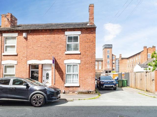 2 bedroom end of terrace house for sale
