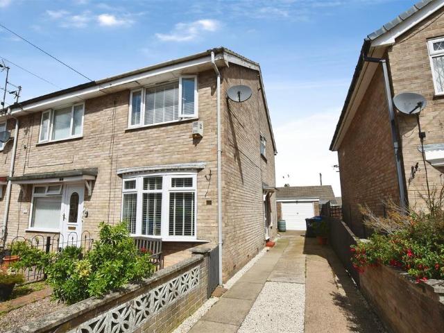 2 bedroom end of terrace house for sale