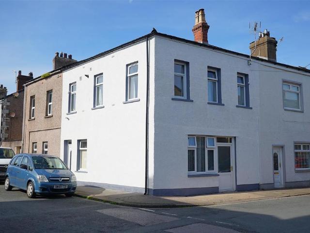 2 bedroom end of terrace house for sale