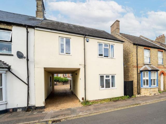 2 bedroom end of terrace house for sale