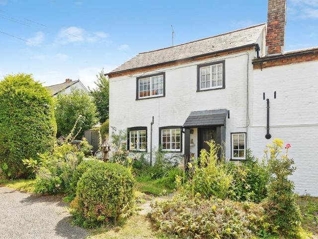 2 bedroom end of terrace house for sale