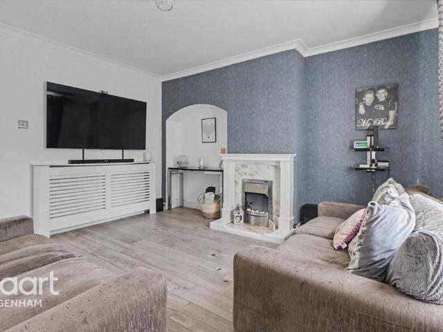 2 bedroom end of terrace house for sale
