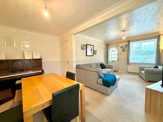 2 bedroom end of terrace house for sale