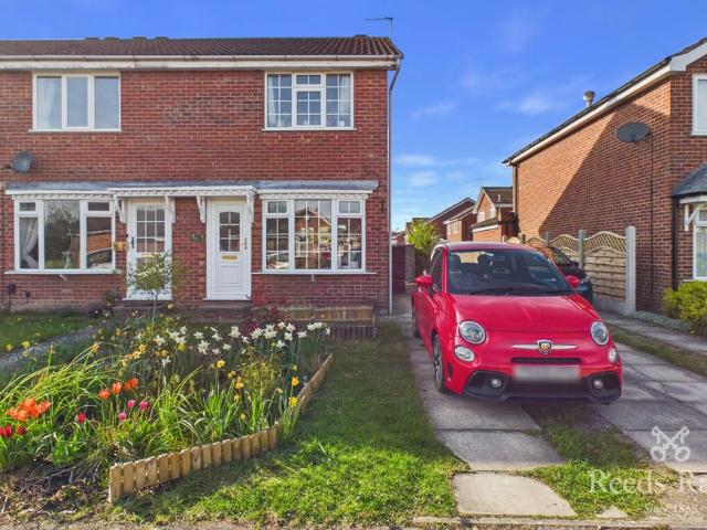 2 bedroom end of terrace house for sale