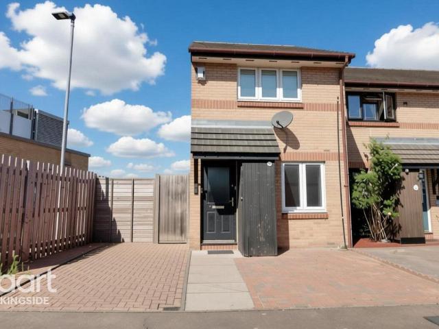 2 bedroom end of terrace house for sale