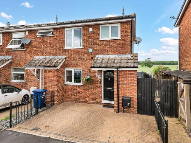 2 bedroom end of terrace house for sale