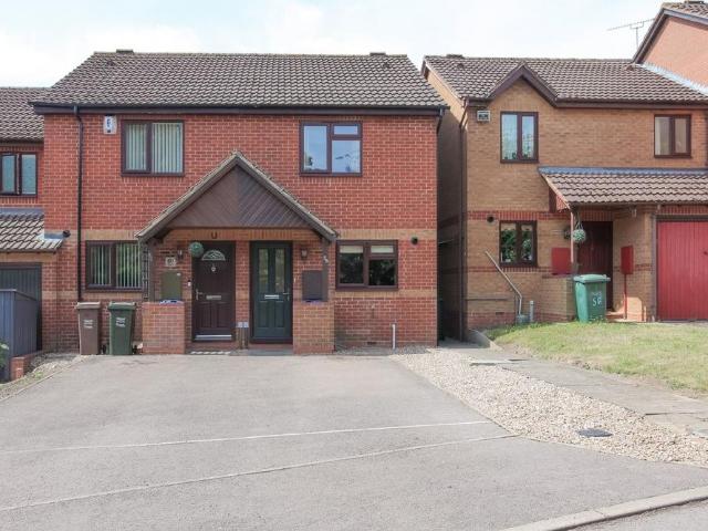 2 bedroom end of terrace house for sale