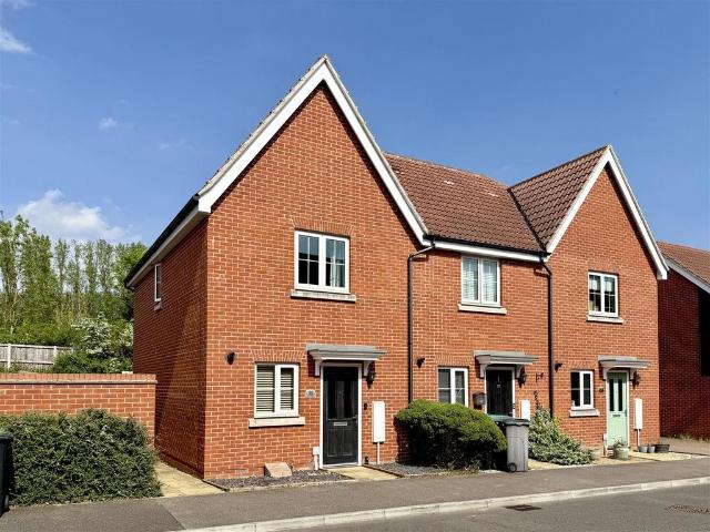 2 bedroom end of terrace house for sale
