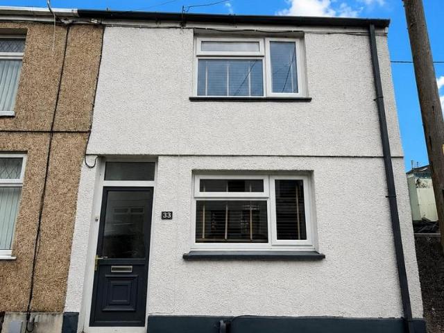 2 bedroom end of terrace house for sale