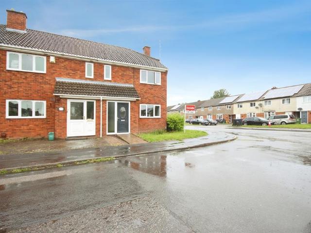 2 bedroom end of terrace house for sale
